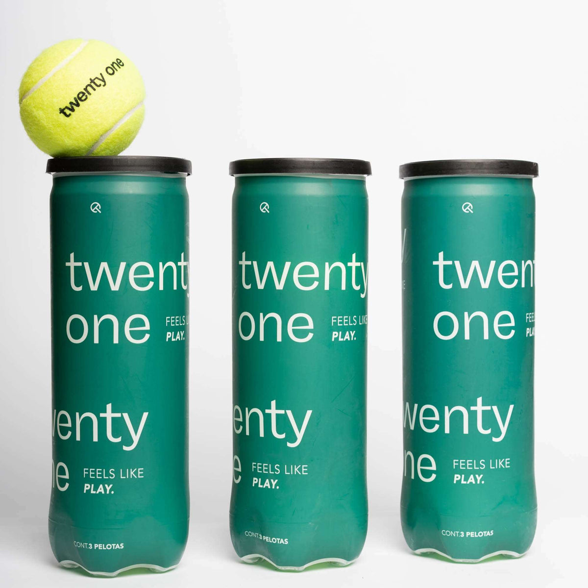 Pro Paddle Balls x 8 Cans – twenty one